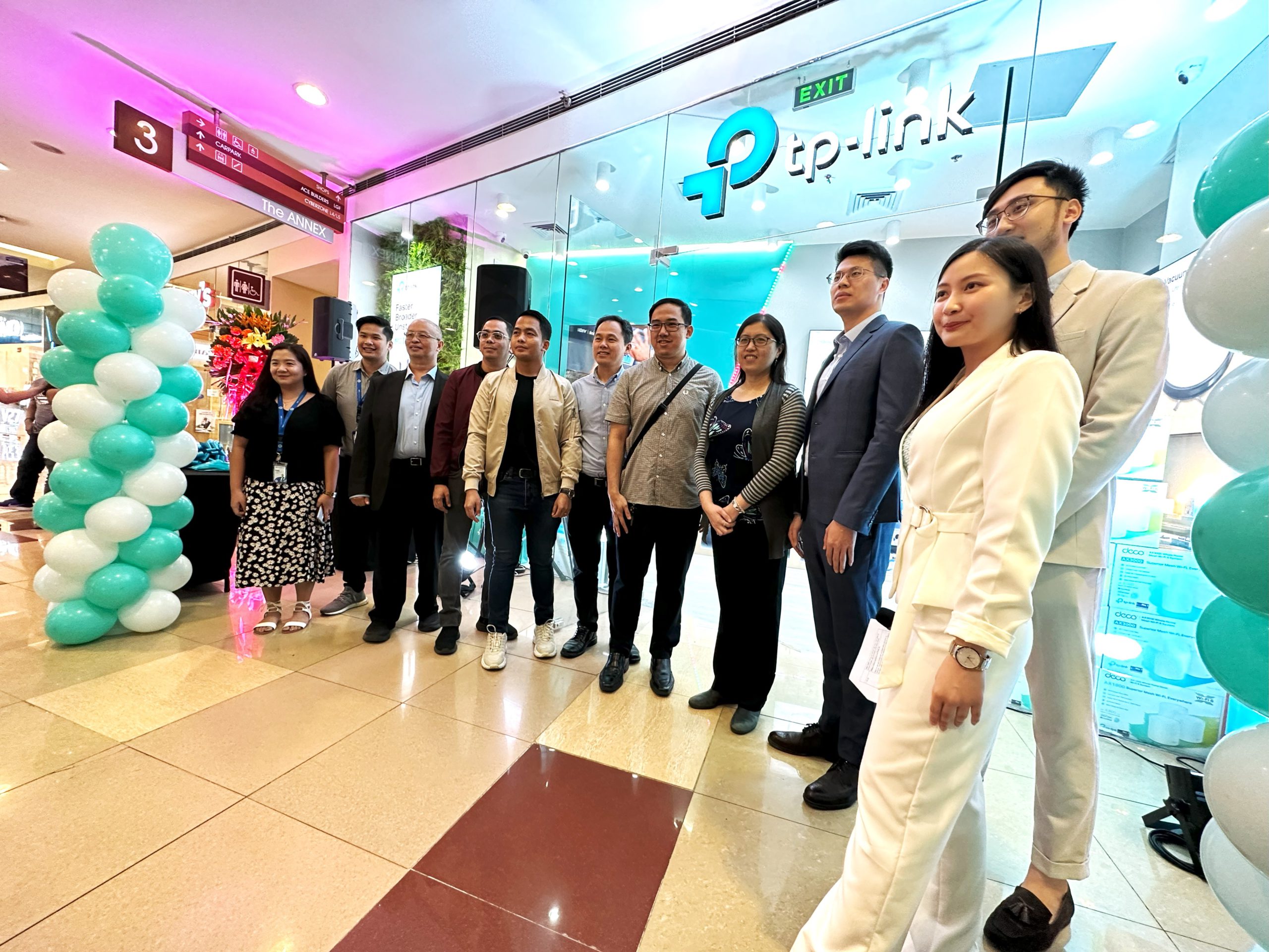 TP-Link Opens First Philippines Store, Offers Top Networking Solutions ...